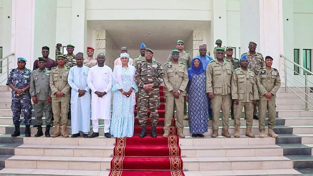 A la Présidence de la République : Le Chef de l’Etat reçoit les membres ...