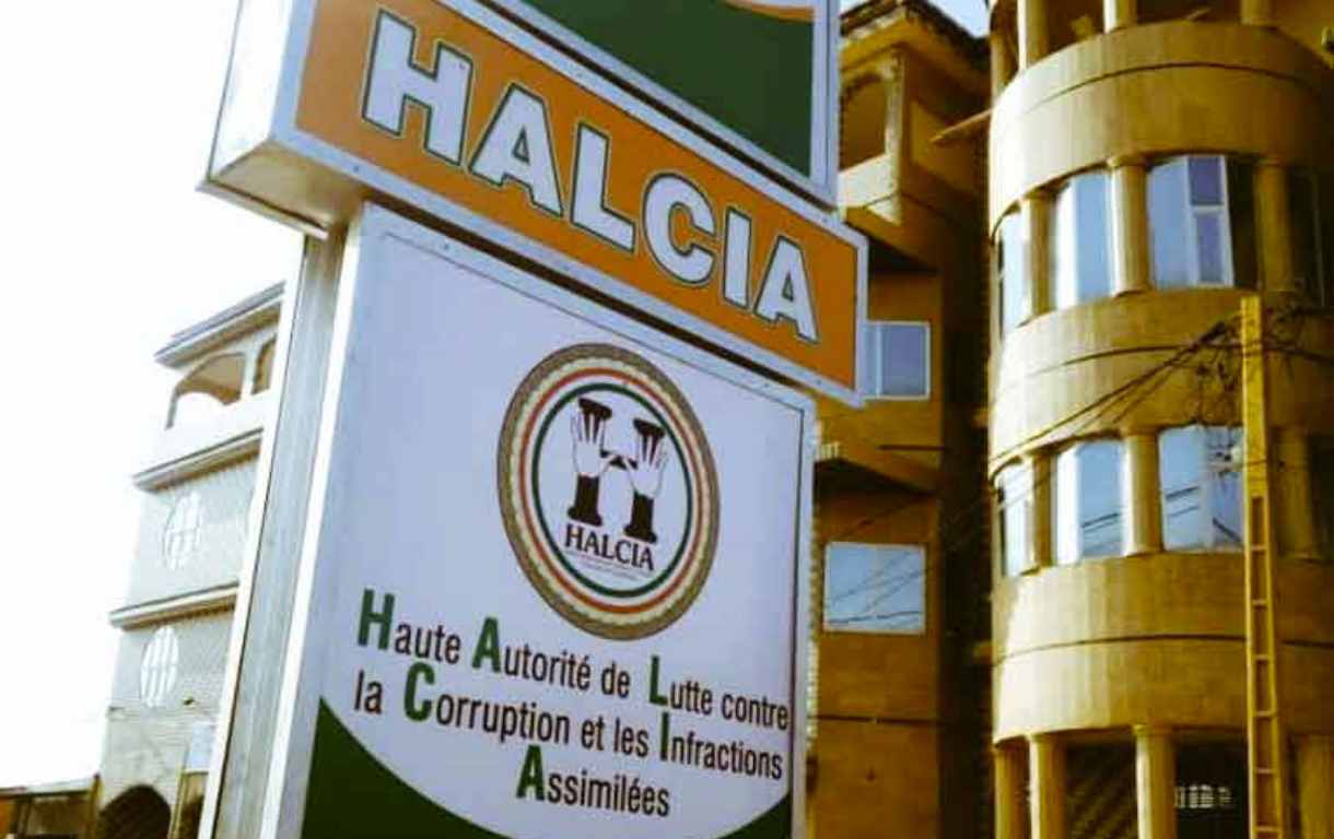 Gouvernance et lutte contre la corruption : Faut-il demander des ...