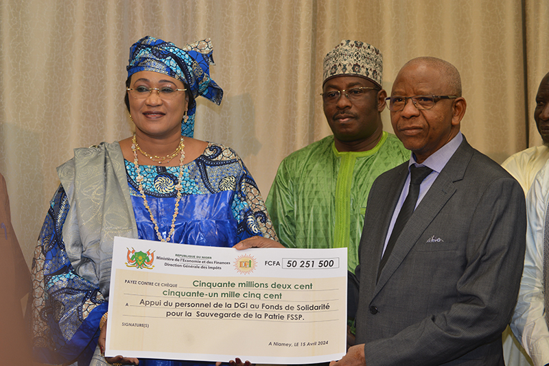 Fonds de Solidarité pour la Sauvegarde de la Patrie : Le comité ...