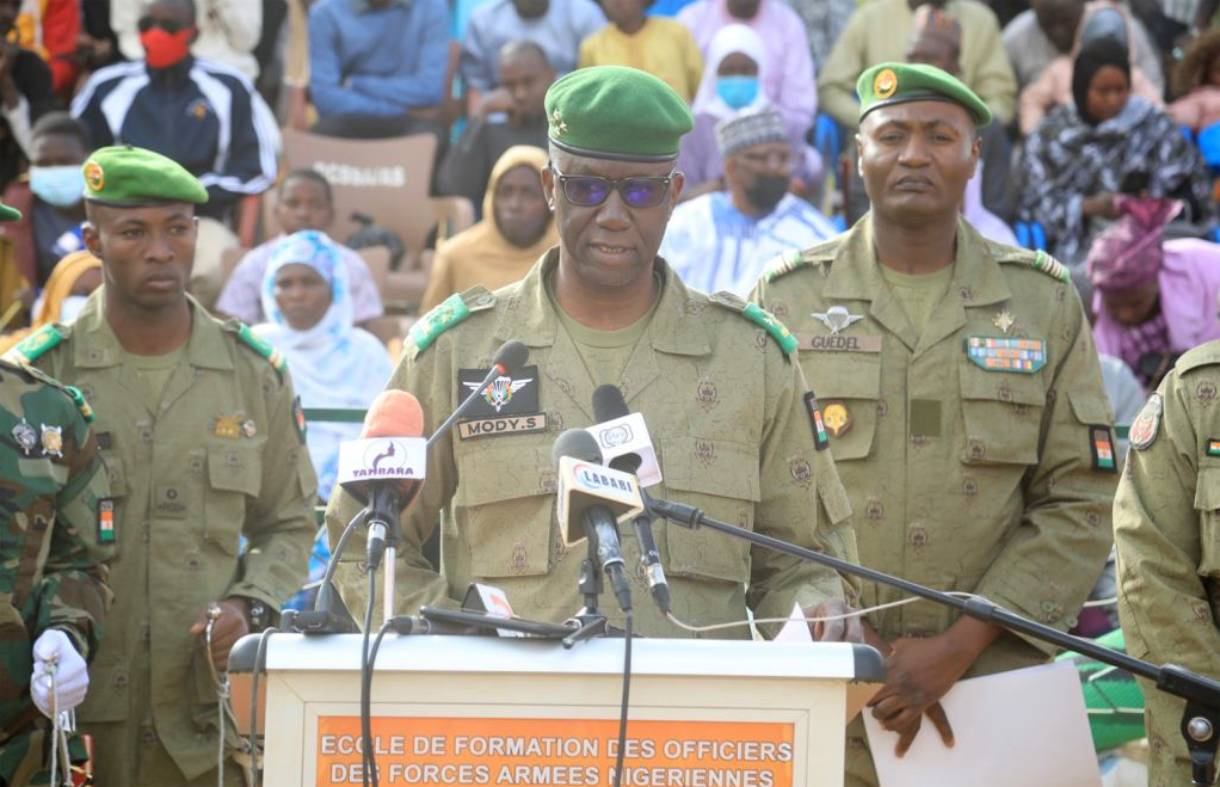 Cérémonie de consécration de la 20ème promotion d’élèves officiers d ...